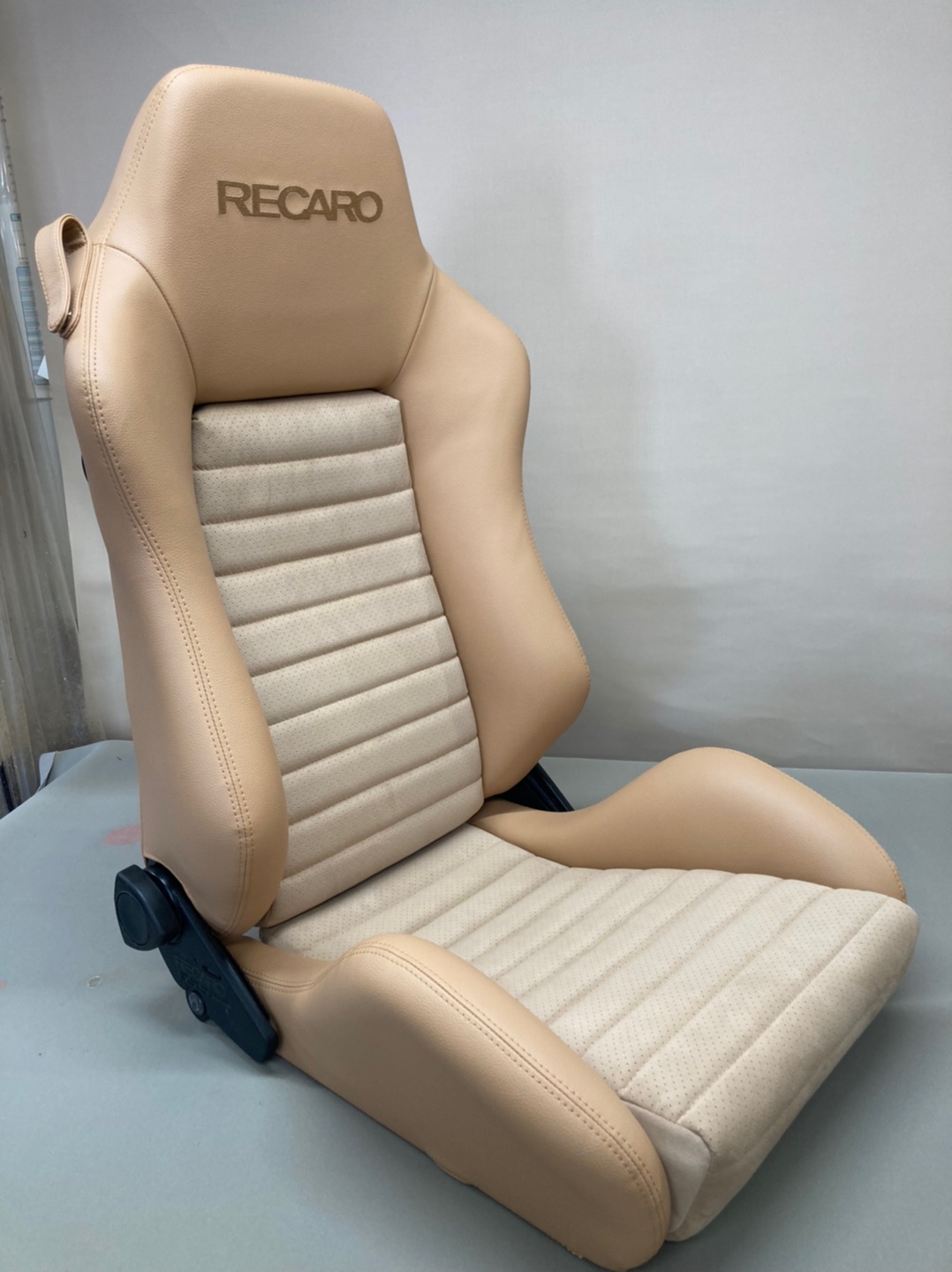 RECARO SR-3 張り替え | RIPリップ – JUST BALANCE